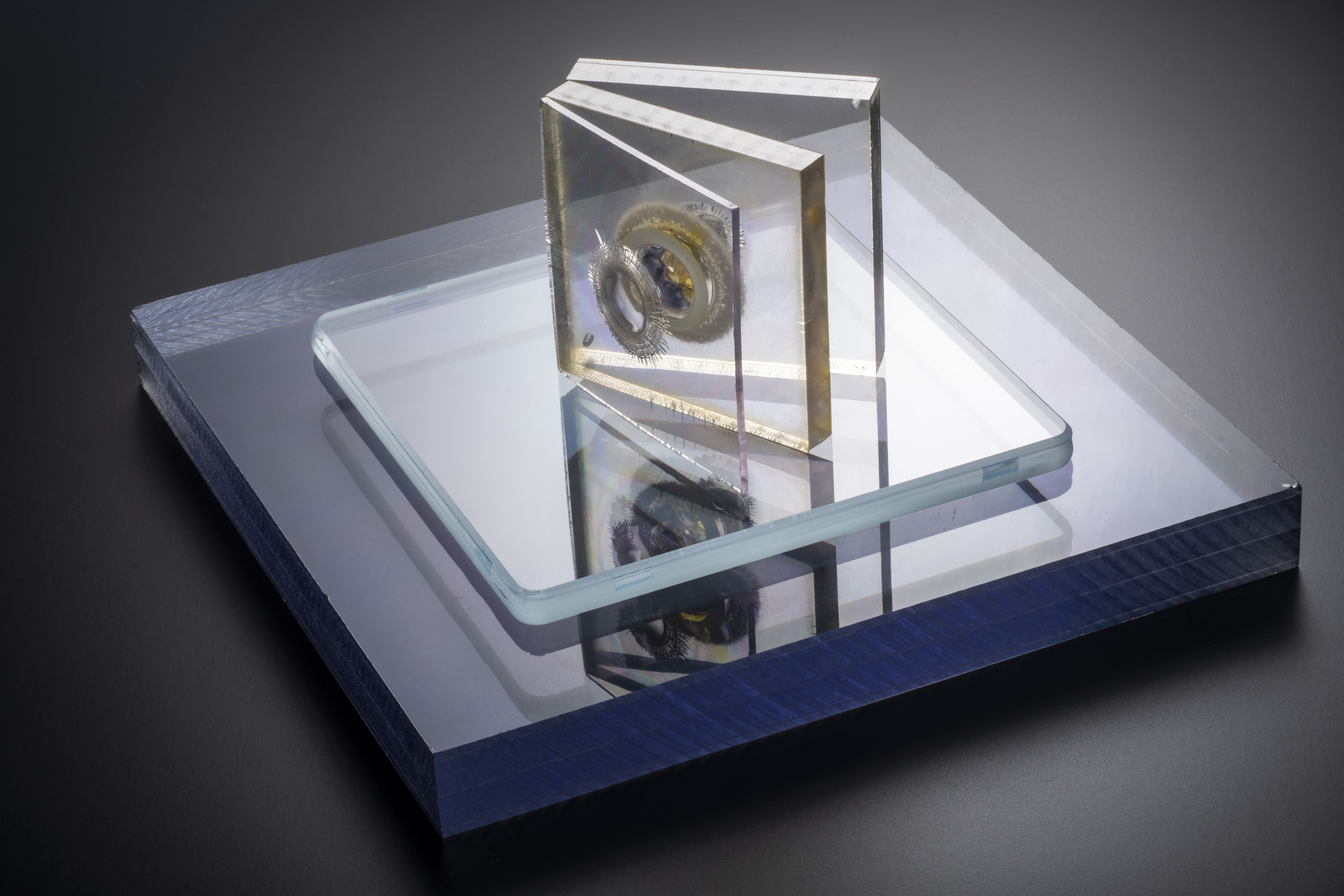 High-tech films in security | Covestro